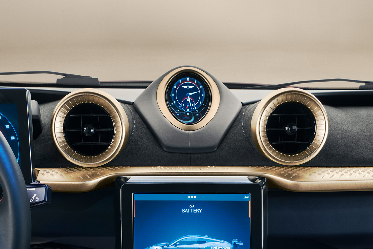 Carmen Sagrera - Hispano Suiza